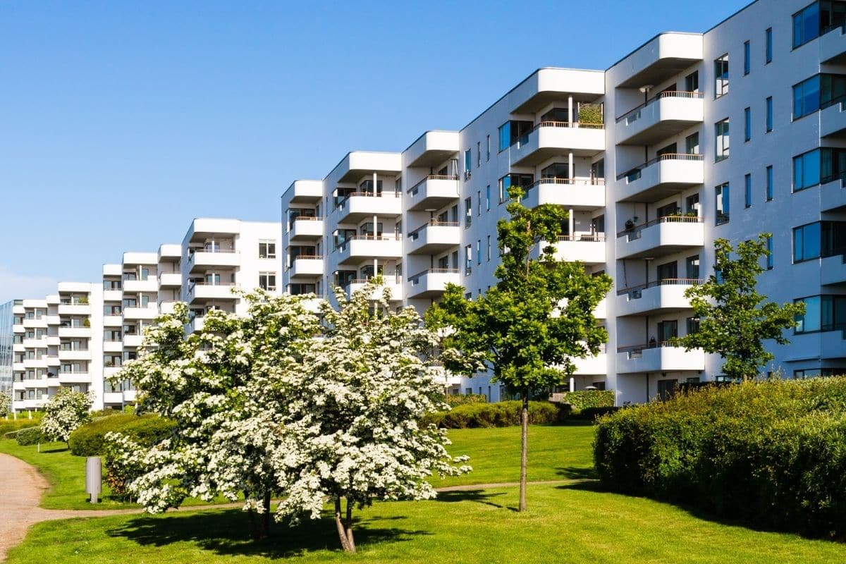 Detailed and Easy to Understand Strata Information At LookupStrata