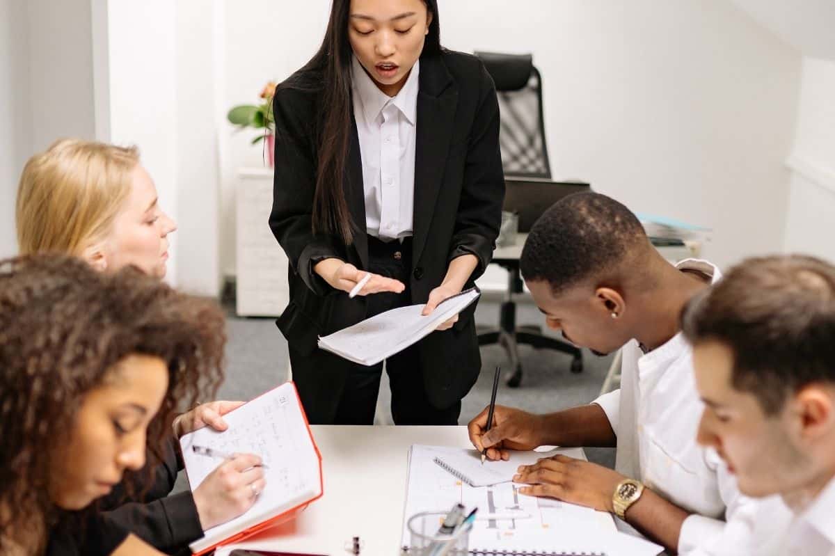 NSW: Is it best practice to identify owners in strata committee minutes?